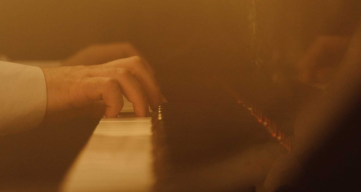 Moody-Piano - Sharny Russell